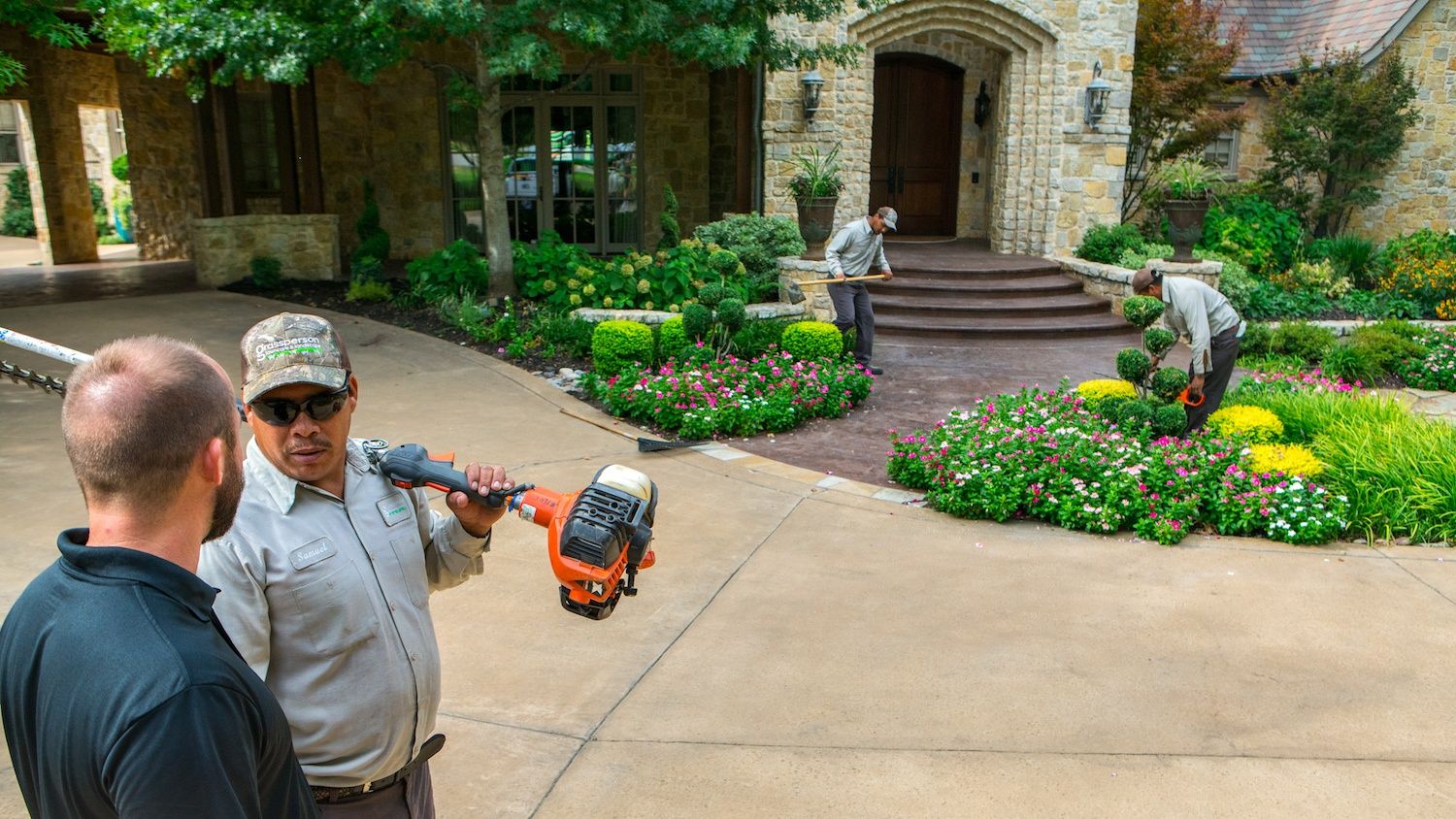 5 Ways to Advance Your Landscaping Career